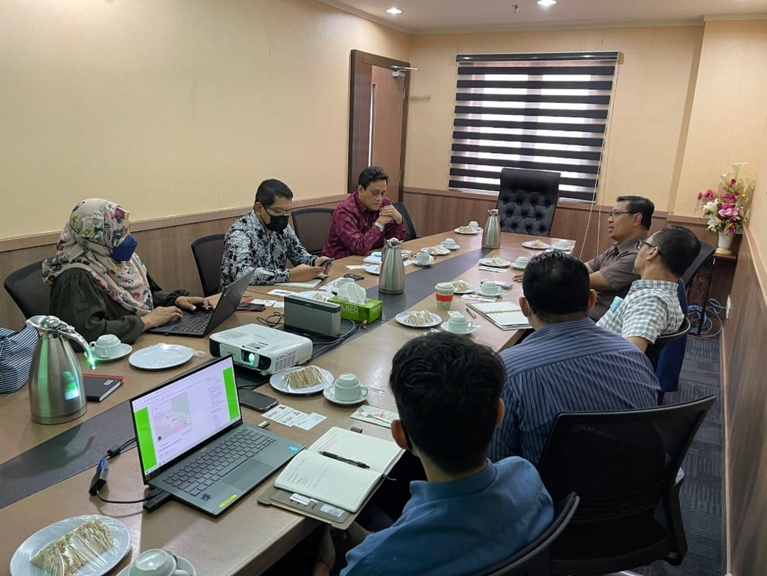 MEETING SESSION WITH THE DOMESTIC INVESTMENT & SUPPLY CHAIN ...