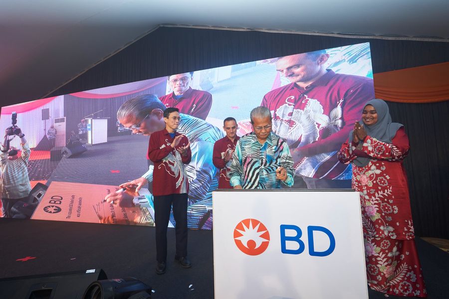 𝐁𝐄𝐂𝐓𝐎𝐍, 𝐃𝐈𝐂𝐊𝐒𝐎𝐍 𝐀𝐍𝐃 𝐂𝐎𝐌𝐏𝐀𝐍𝐘 (𝐁𝐃) 𝐍𝐄𝐖 𝐅𝐀𝐂𝐓𝐎𝐑𝐘 𝐆𝐑𝐎𝐔𝐍𝐃 𝐁𝐑𝐄𝐀𝐊𝐈𝐍𝐆 𝐂𝐄𝐑𝐄𝐌𝐎𝐍𝐘 ...